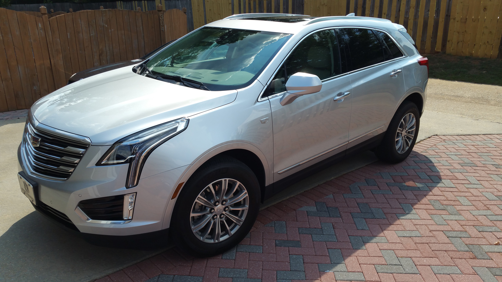 The official XT5 picture thread! | Page 12 | Cadillac Owners Forum